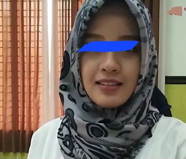 Sekdes Lamongan Ida Nur Hayati Kepergok Hapus Channel YouTube Miliknya - HarianStar.com